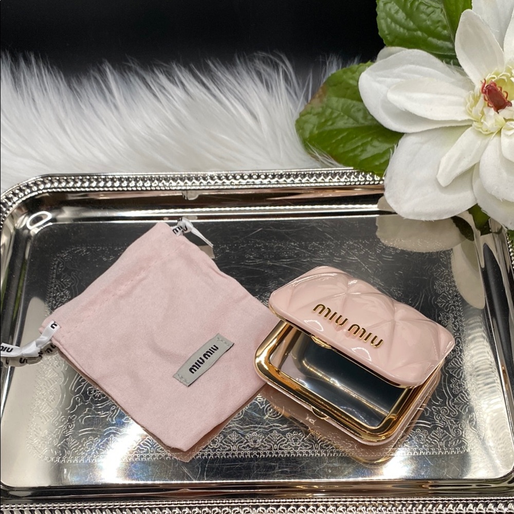 Miu Miu Beauty Pink Clamshell Mirror With Dustbag, Ne… - Gem